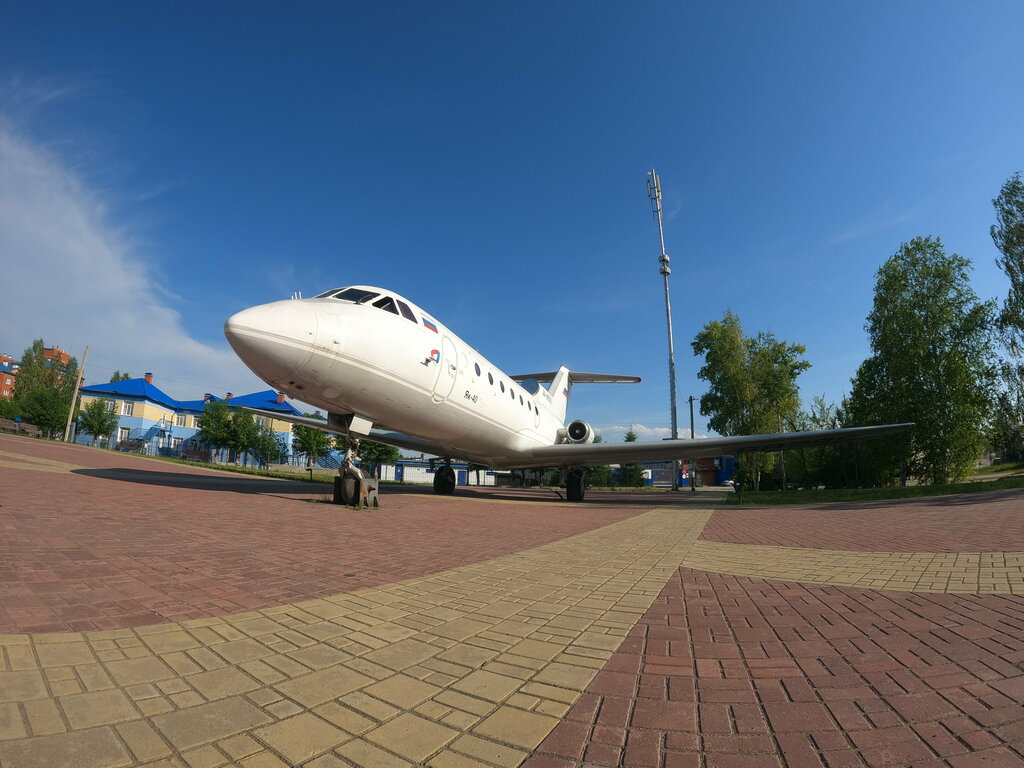 Teknoloji anıtı Самолëт Як-40, Ugorsk, foto