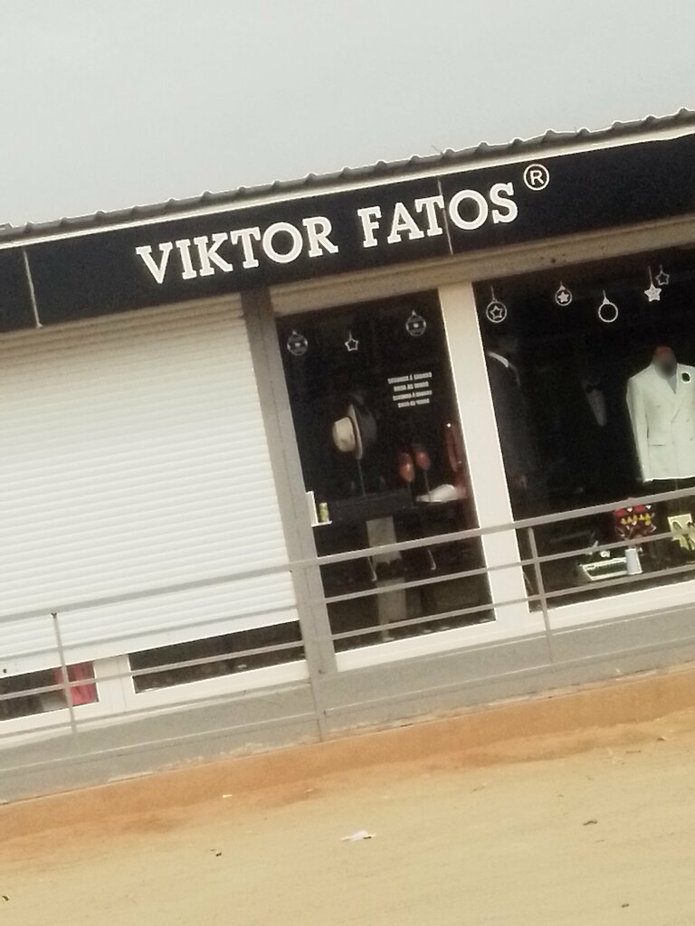 Giyim mağazası Viktor Fatos, Loanda, foto