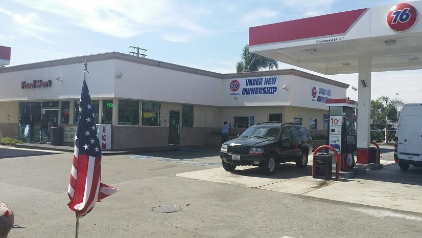 Otomobil servisi Fullerton Smog Stop, Fullerton, foto