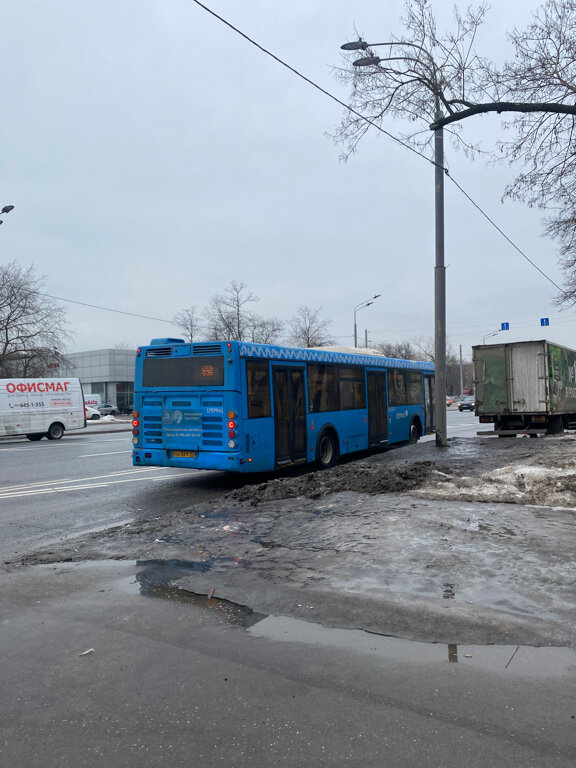 Toplu taşıma durağı Sudakova Street, Moskova, foto