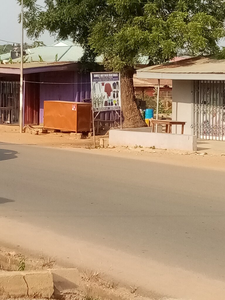 Giyim mağazası Sweet Mother Ventures, Dünya, foto