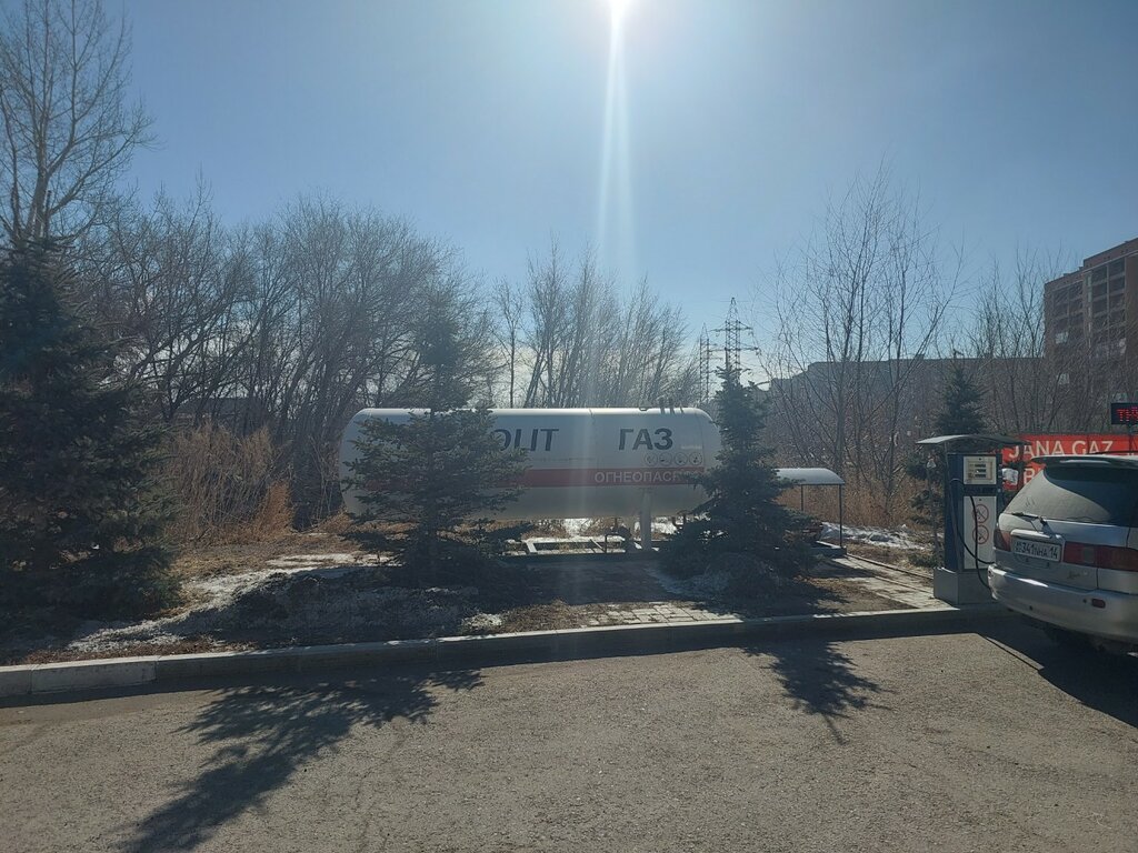 Otogaz dolum istasyonu Monolit, Pavlodar, foto