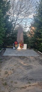 Воинам Великой Отечественной войны (Moscow Region, Dmitrovskiy Municipal District, derevnya Mitkino), anıt, heykel  Moskova ve Moskovskaya oblastından