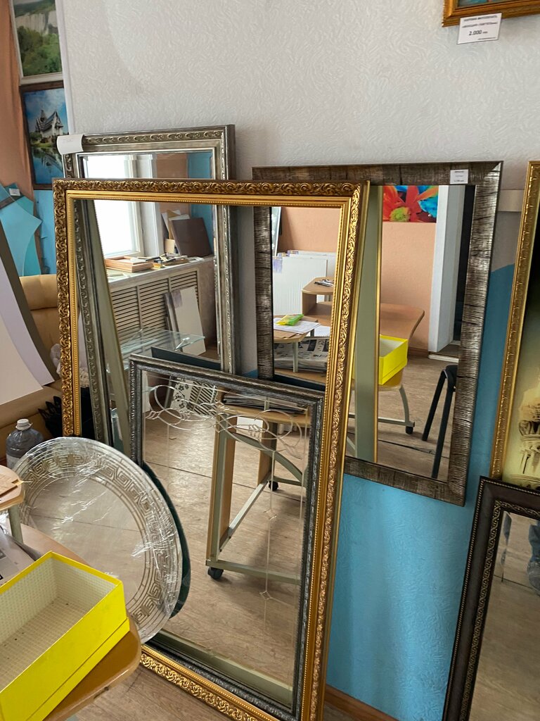 Cam ve cam ürün üreticisi Steklo Zerkala, Leninsk‑Kuznetski, foto