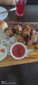 Ugli (ulitsa Gubaydullina No:9, Salavat), kafe  Salavat'tan