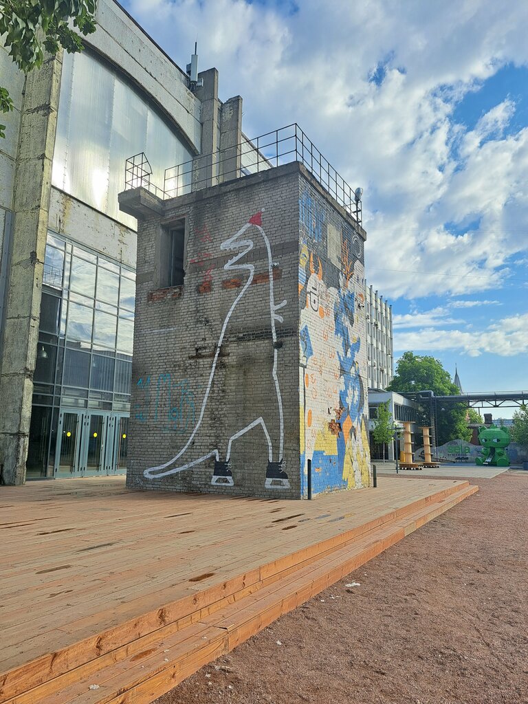 Sokak sanatı Стрит-арт Дух Финляндии, Saint‑Petersburg, foto