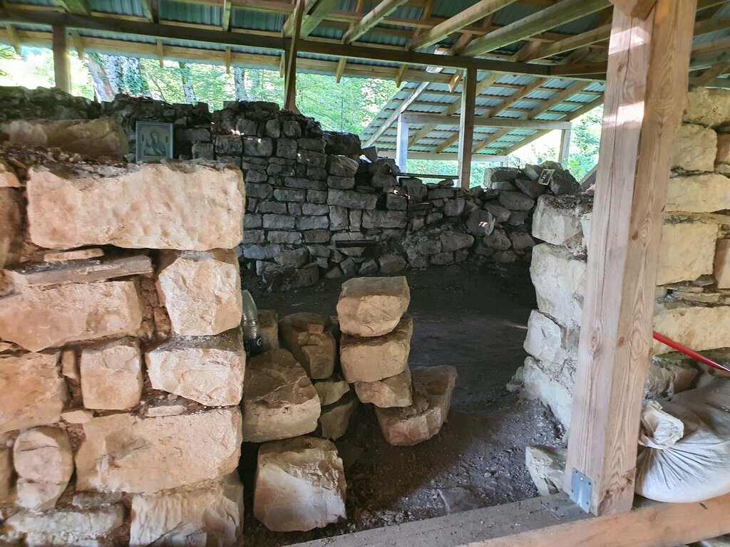 Turistik yerler Леснянская II базилика, Soçi, foto