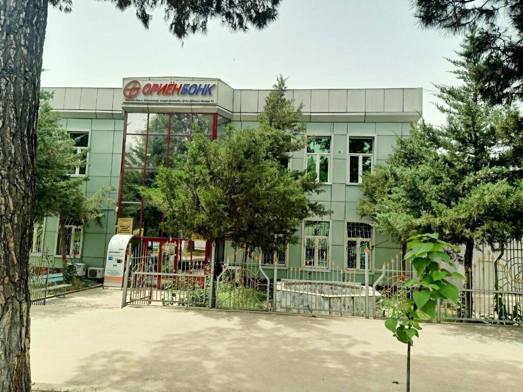 Banka Oriyonbonk, Duşanbe, foto