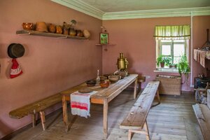 Stationmaster's House (Bolshoy prospekt No:32А, derevnya Vyra), müzeler ve sanat galerileri  Saint‑Petersburg ve Leningradskaya oblastından