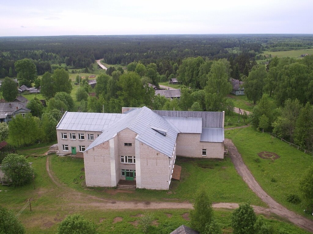 Ortaokul Луптюгская основная общеобразовательная школа, Kostromskaya oblastı, foto