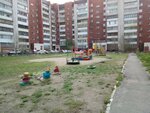 Playground (Kharkovskaya ulitsa No:25к2), oyun alanı  Omsk'tan
