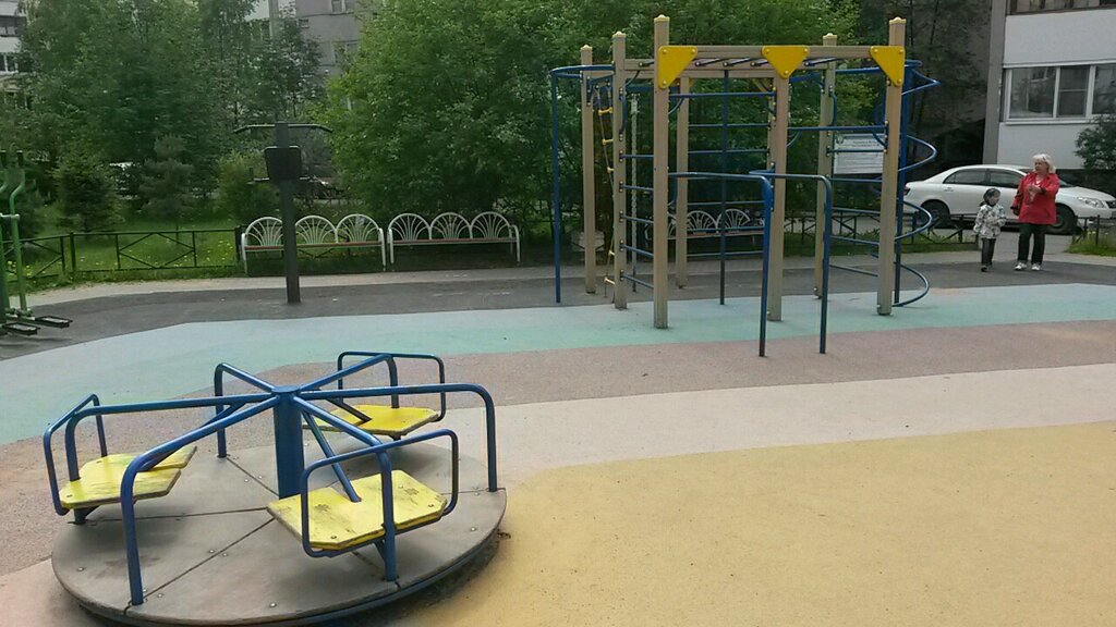 Oyun alanı Playground, Saint‑Petersburg, foto