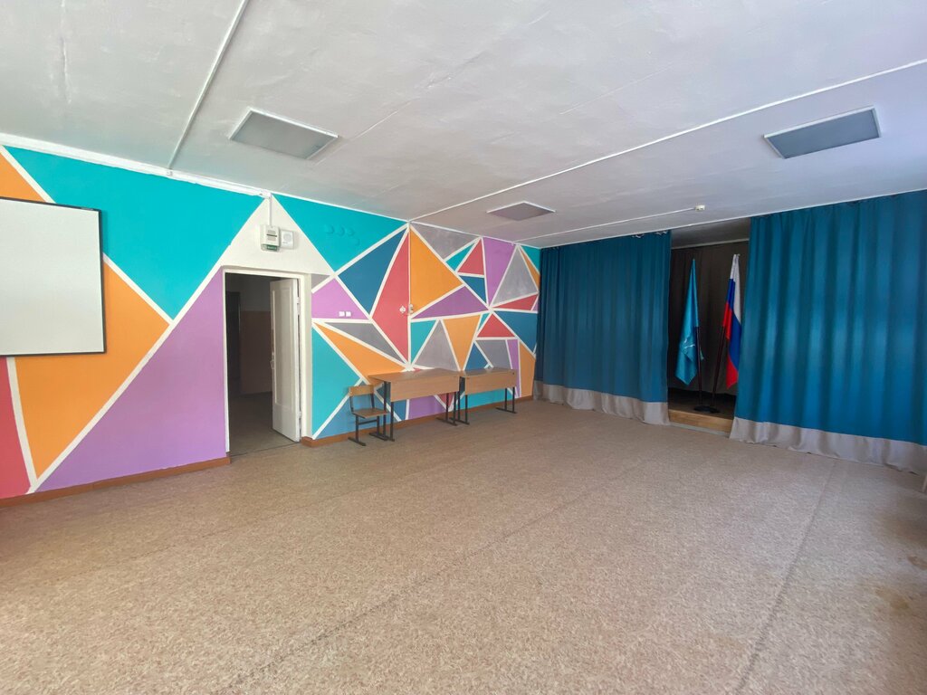 Ortaokul Vechernyaya shkola g. Kholmsk, Holmsk, foto