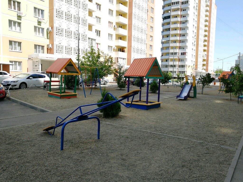 Oyun alanı Playground, Krasnodar, foto
