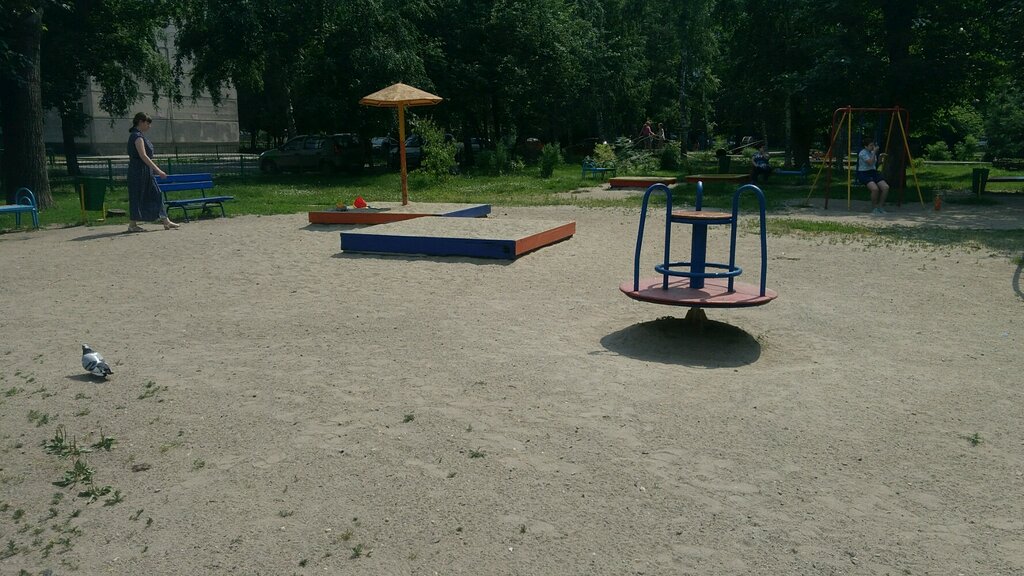 Oyun alanı Playground, Novosibirsk, foto