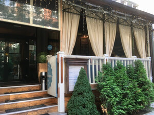 Saint-Jacques (Churilovskiy pereulok No:19, Smolensk), restoran  Smolensk'ten
