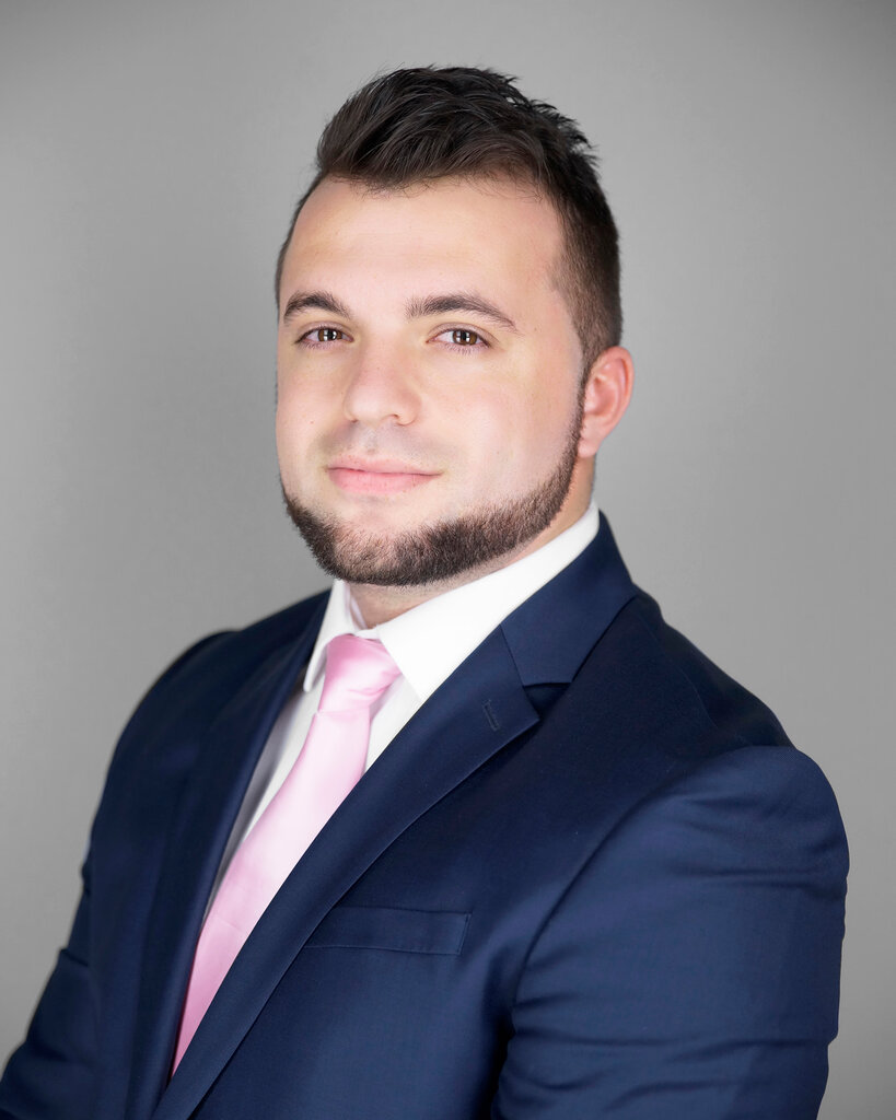 Sigorta şirketleri HealthMarkets Insurance - Kristjan Sufaj, Troy, foto