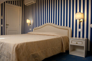 Hotel Navy (Viale Italia No:231, Livorno), otel  Livorno'dan