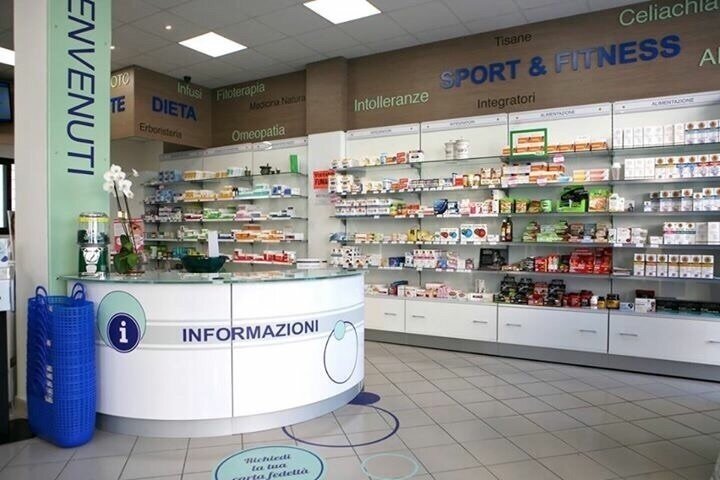 Alternatif tıp merkezleri Farmacia Rizzo, Cagliari, foto