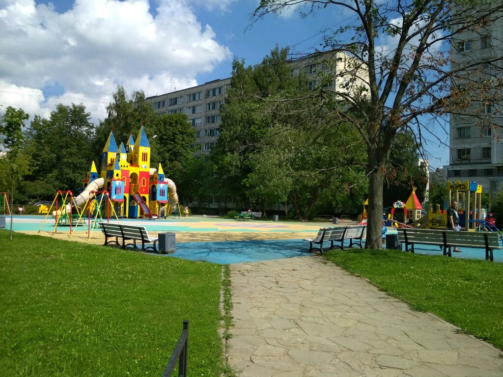 Oyun alanı Playground, Saint‑Petersburg, foto
