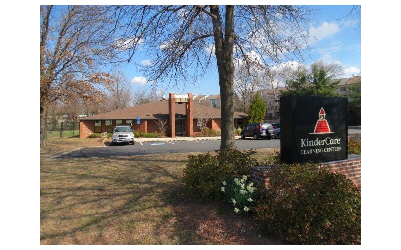 Ortaokul Herndon Parkway KinderCare, Herndon, foto