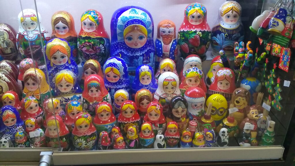 Hediyelik eşya mağazaları Suveniry na Sovetskoy, Brest, foto