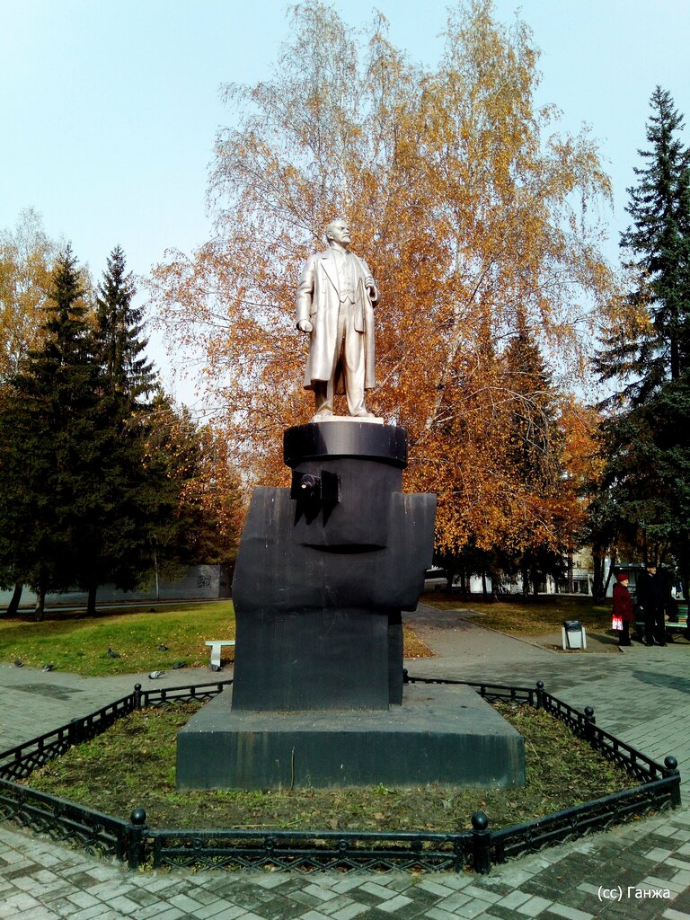 Anıt, heykel В.И. Ленин, Novosibirsk, foto