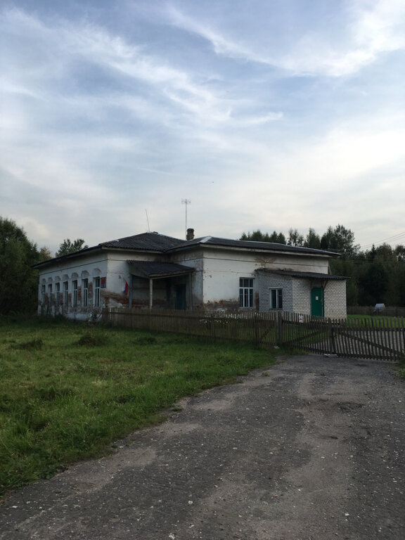 Ortaokul Дмитровская основная общеобразовательная школа, Tverskaya oblastı, foto