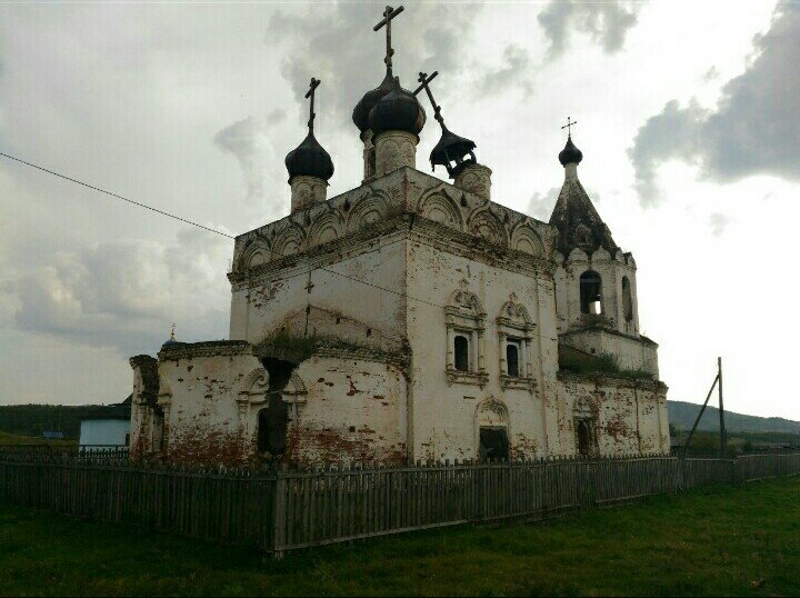 Ortodoks kiliseleri Tserkov Uspeniya Presvyatoy Bogoroditsy, Zabaykalski krayı, foto