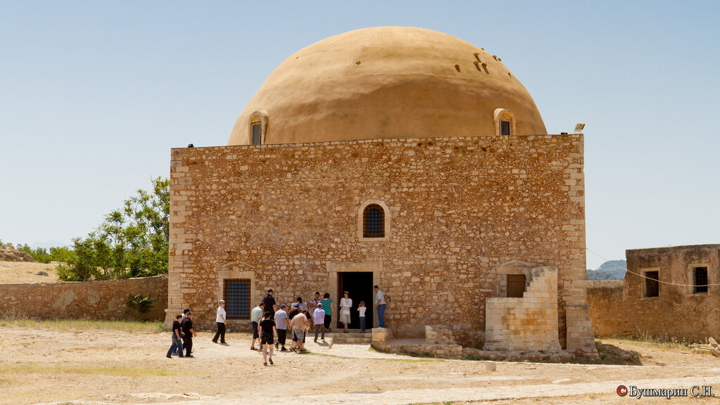Turistik yerler Mosque of Ibrahim Khan, Resmo (Retimno), foto