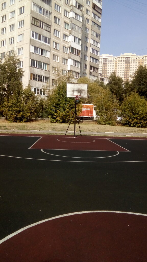 Spor alanı Баскетбольная площадка, Jukovski, foto