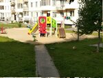 Playground (ulitsa Gribanova No:4А), oyun alanı  Volgograd'dan
