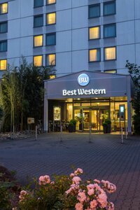 Best Western Macrander Hotel Frankfurt/Kaiserlei (Hesse, Offenbach am Main, Strahlenbergerstraße), otel  Hesse'den