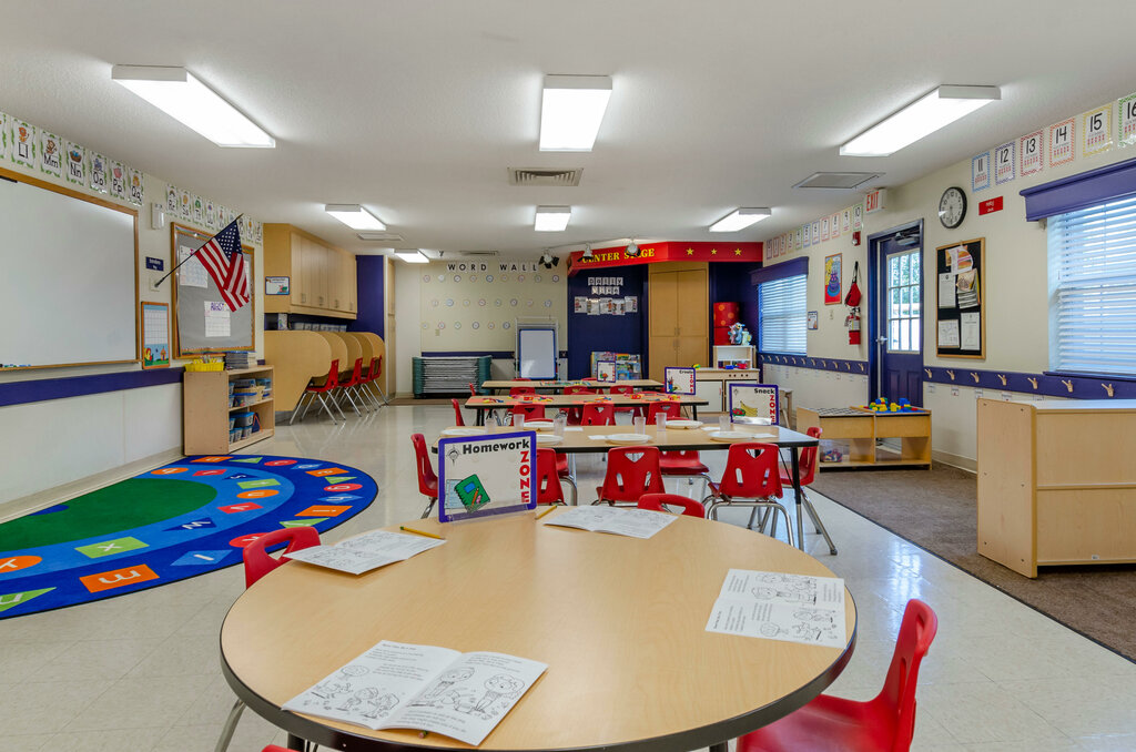 Ortaokul Primrose School of Leawood, Kansas Eyaleti, foto
