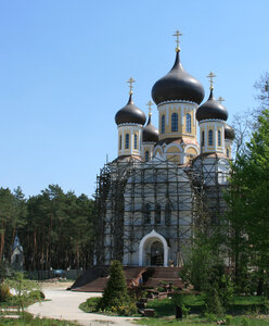 Zhitomirsky Svyato-Anastasiyevsky stavropigialny zhensky monastyr (Sosnova vulytsia No:13А, Zhytomyr), ortodoks kiliseleri  Jytomyr'den