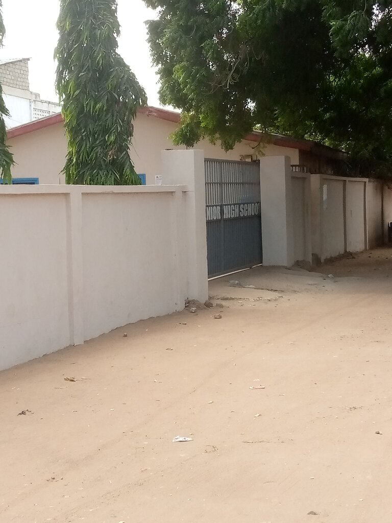 Ortaokul Delcam Senior High School, Dünya, foto