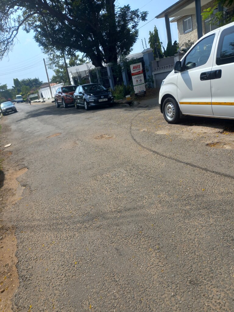 Oto kiralama Avis Ghana, Dünya, foto