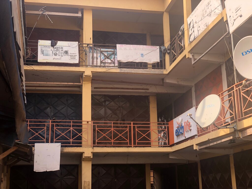 Sigorta şirketleri Eaich Life, Akra, foto
