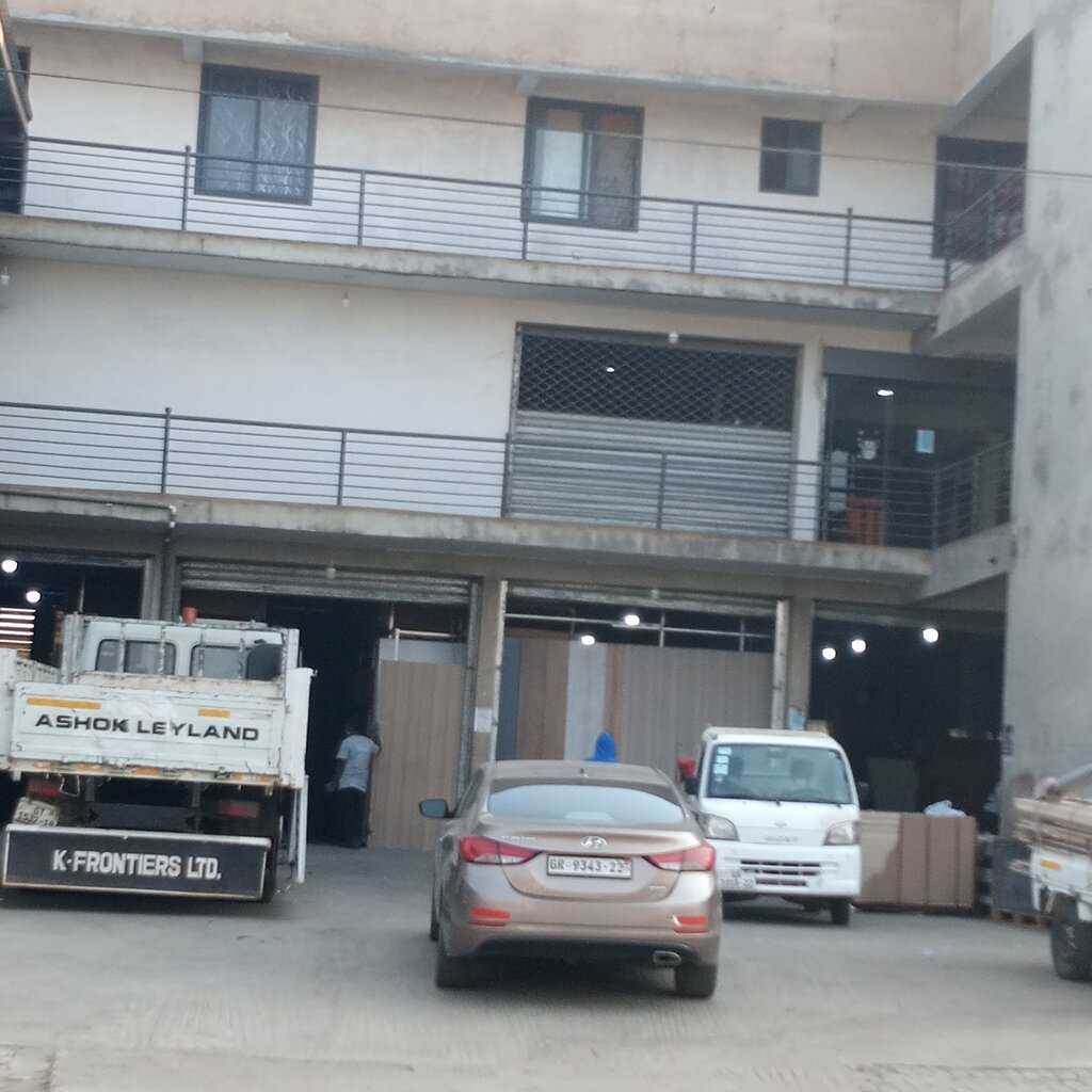 Giyim mağazası K Frontier Limited, Dünya, foto