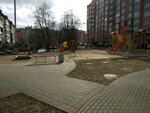 Детская площадка (Kaliningrad, Leningradskiy rayon), oyun alanı  Kaliningrad'dan