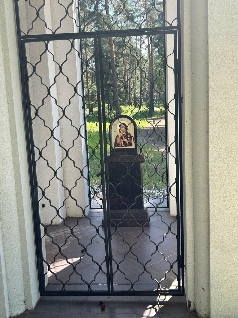 Şapel, haç anıtı Часовня, Kostromskaya oblastı, foto