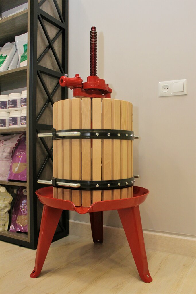 Şarap yapımı ekipmanları Enosoul, Erivan, foto