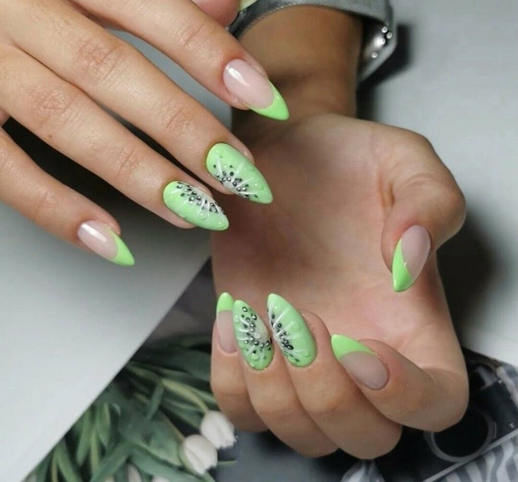 Manikür-pedikür Elegía nails, Moskova, foto