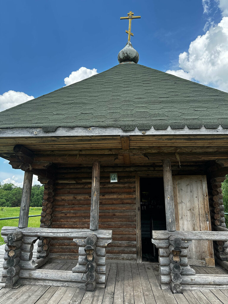 Şapel, haç anıtı Часовня Николая Чудотворца, Tulskaya oblastı, foto