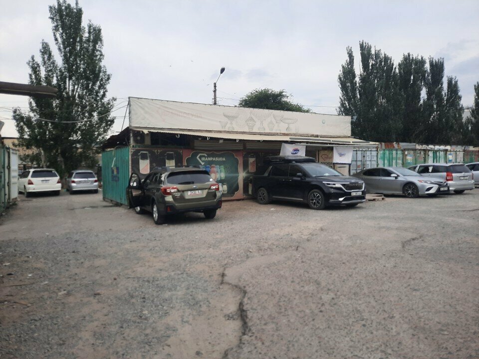 Züccaciye mağazaları Tableware Store, Bişkek, foto