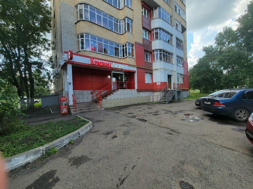 Market Krasnoe&Beloe, Mordovya, foto