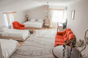 Varol Otel (Camicedit Mah., Kıbrıs Cad., No:20, Bayramiç, Çanakkale), otel  Bayramiç'ten