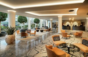 Hyatt Regency Cologne (Kennedy-Ufer No:2, Köln, Cologne), otel  Köln'den