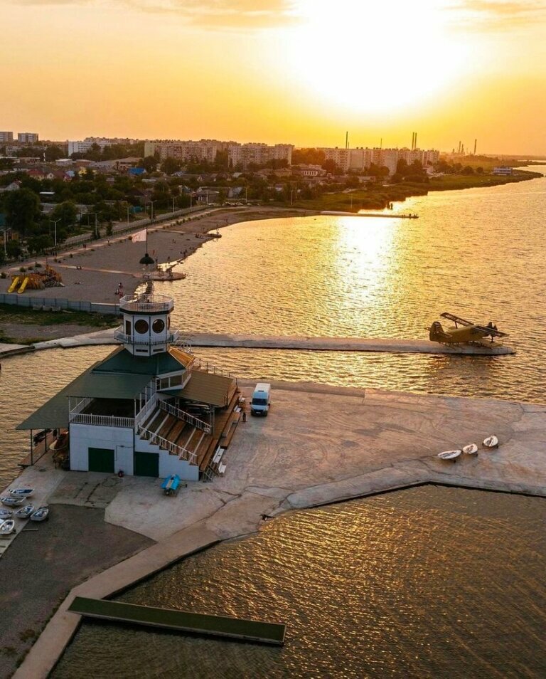 Plaj Новый пляж, Budennovsk, foto