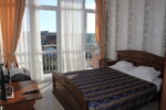 Luch (Aeroflotskaya ulitsa No:8, Adler), konuk evi  Soçi'den